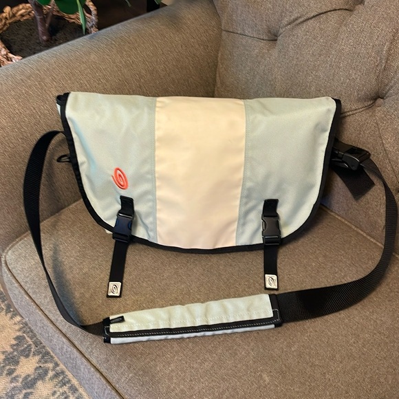 Timbuk2 | Bags | Timbuk2 Classic Messenger Bag | Poshmark